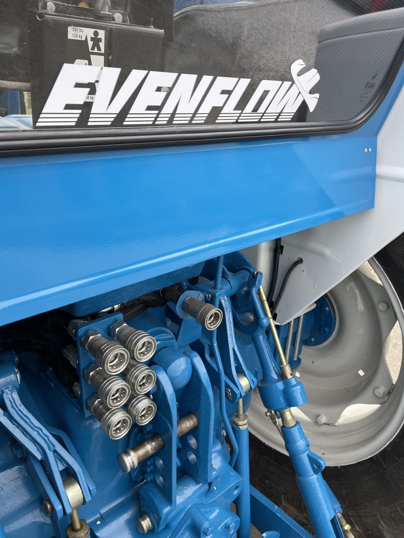 Evenflow Logo Sticker – EVENFLOW