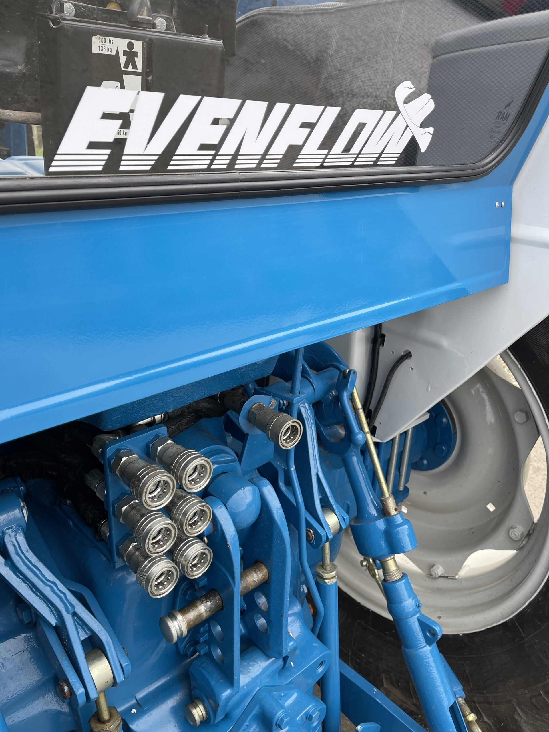 Evenflow Logo Sticker – EVENFLOW